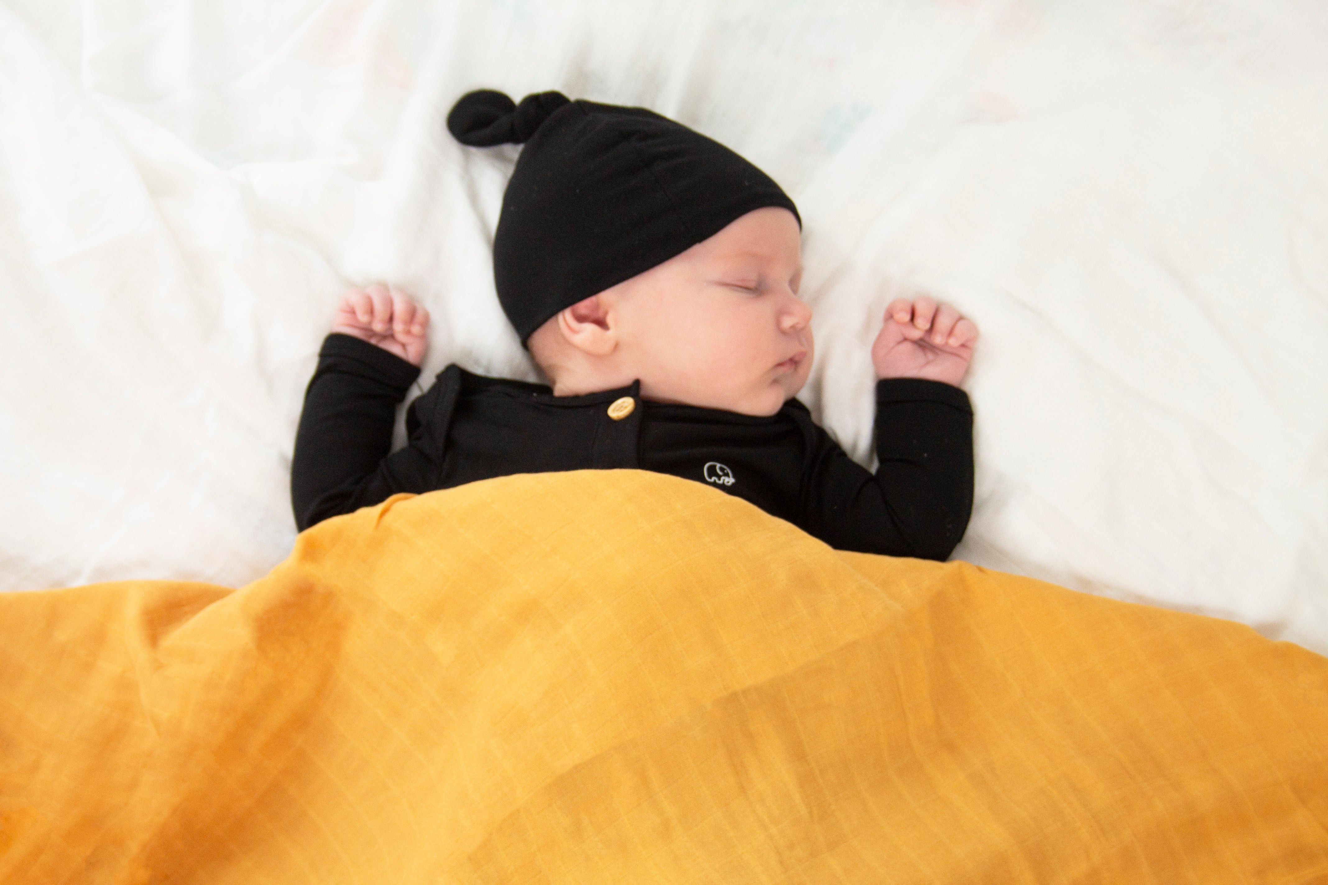 Best Stores for Newborn Clothes And Kids Accessories in Dubai – Anvi Baby